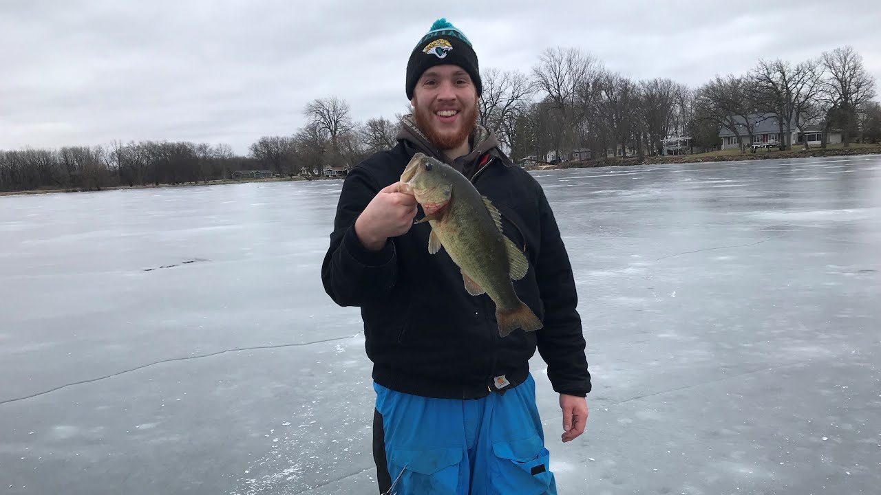 2018 Wisconsin Ice Fishing: First Ice - YouTube
