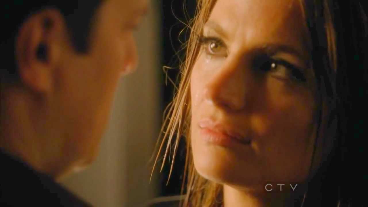 Castle 4x23 "Always" (last scene with Castle and Beckett) KISS ...