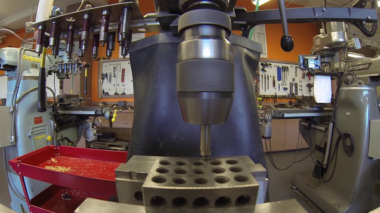 (19) Bridgeport Milling Machine - Edge Finding Y Axis - YouTube