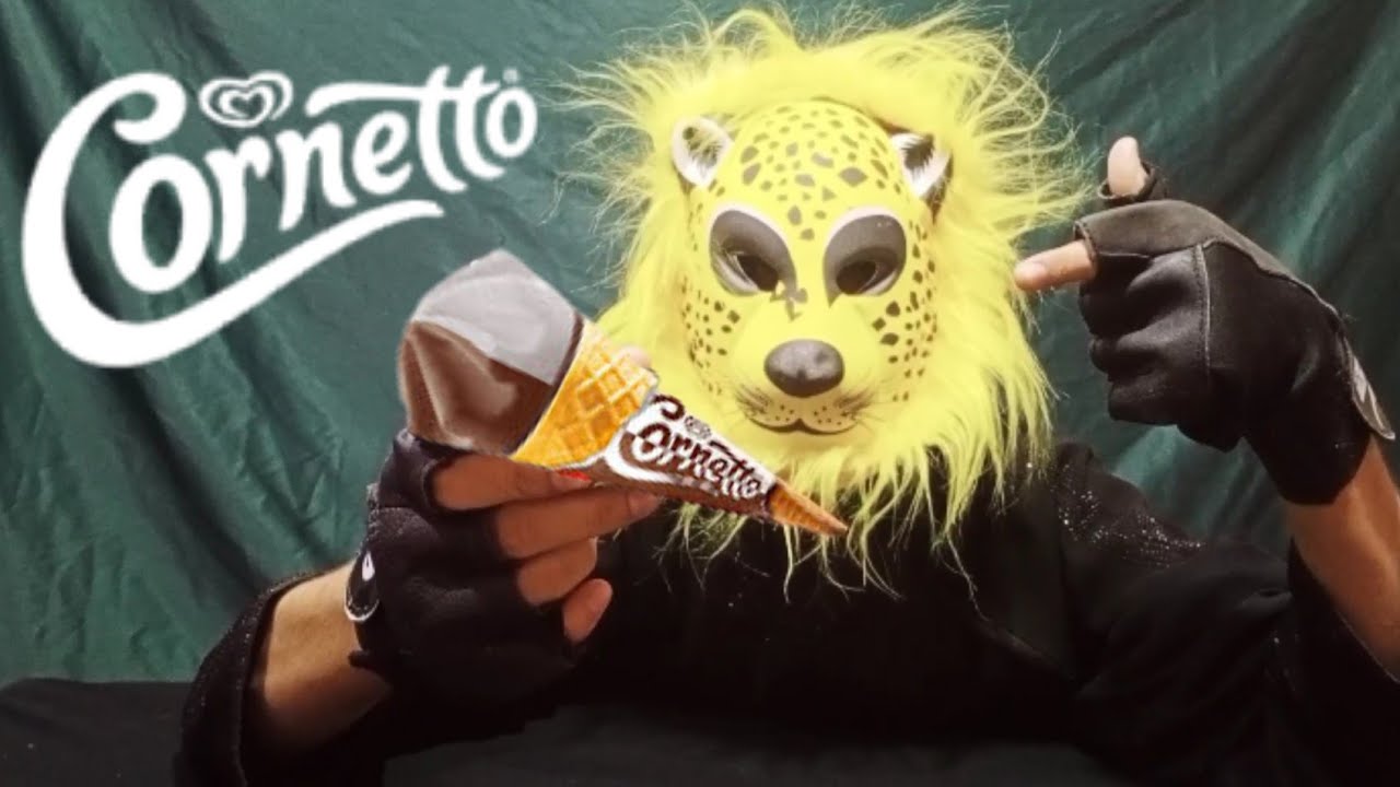 Lion King Eating Cornetto yummy 😋 Ice Cream Funny Moments - YouTube