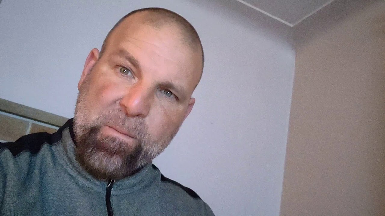 Best chew spitter in the world - YouTube