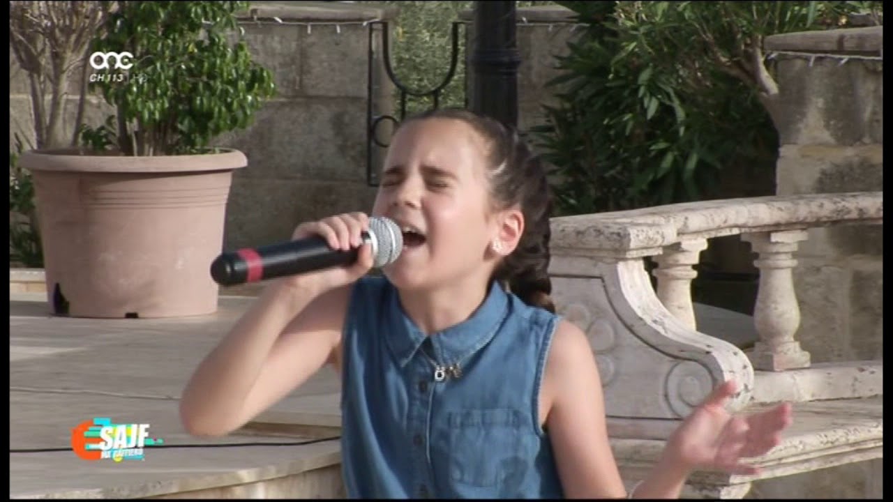 Amy Pace - Killing Me Softly (Sajf ma' Gaffiero 2018) - YouTube