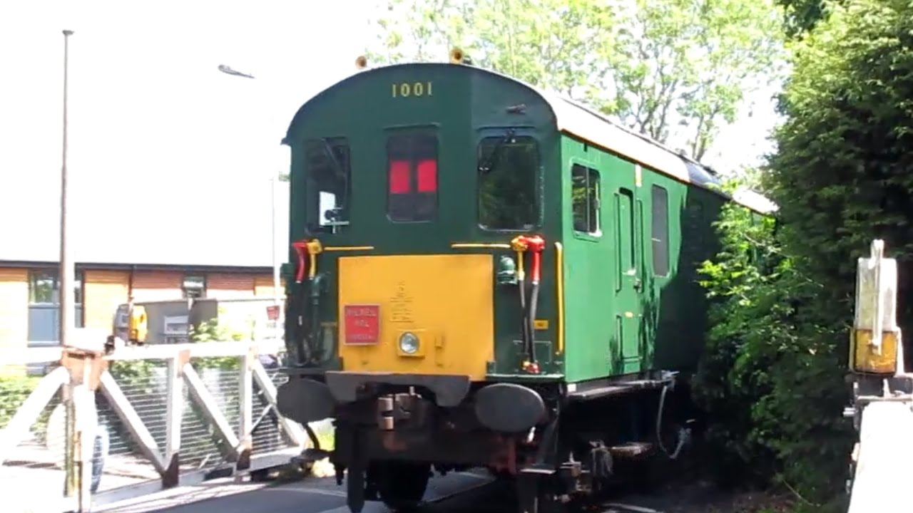 UK: Hastings DEMU Unit 1001 working the The Fawley Forester Railtour ...