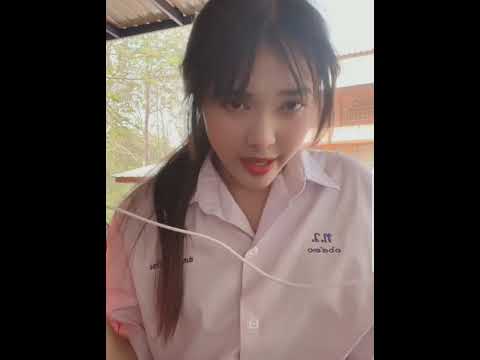 Student girl is streaming with bigo live 001