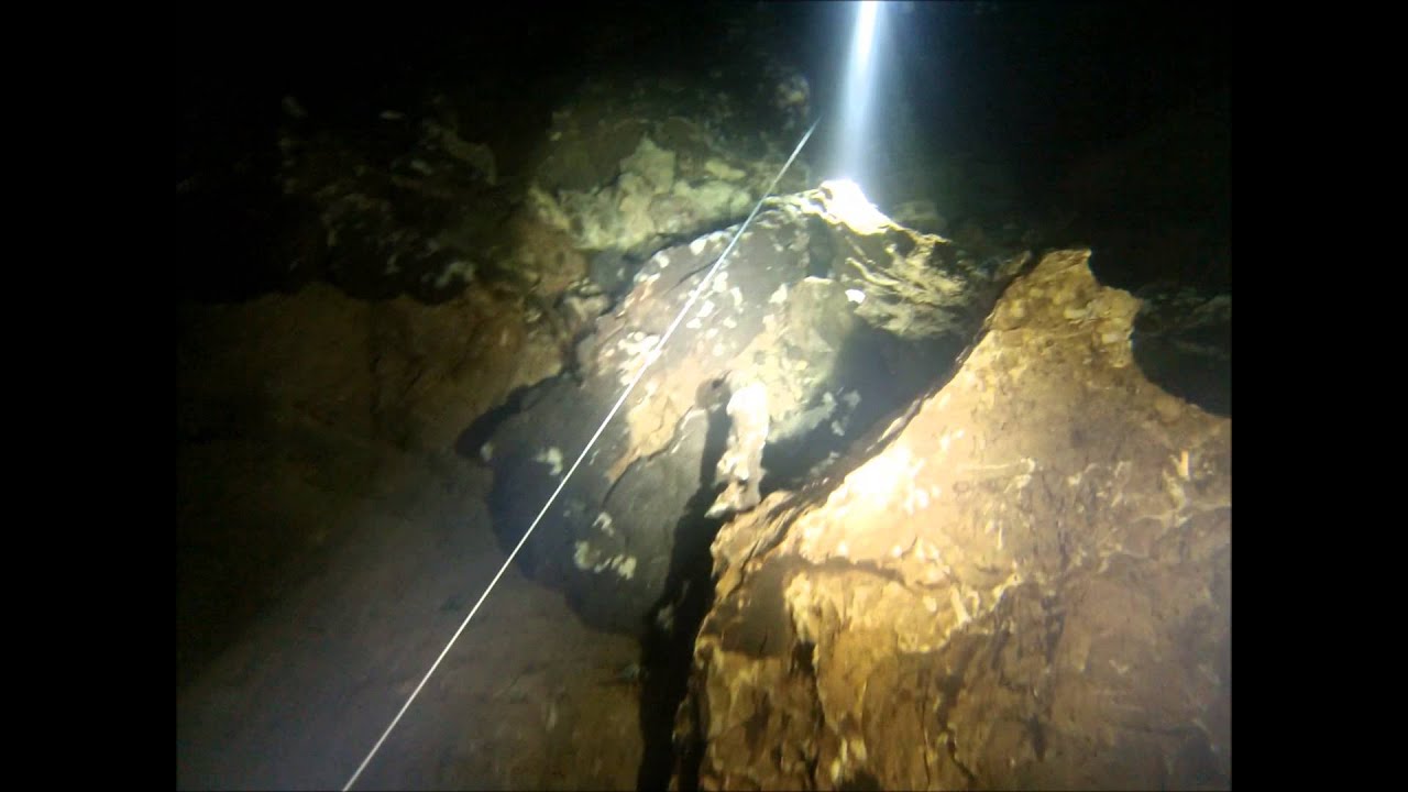 Cueva Font D´Estramar.Francia - YouTube