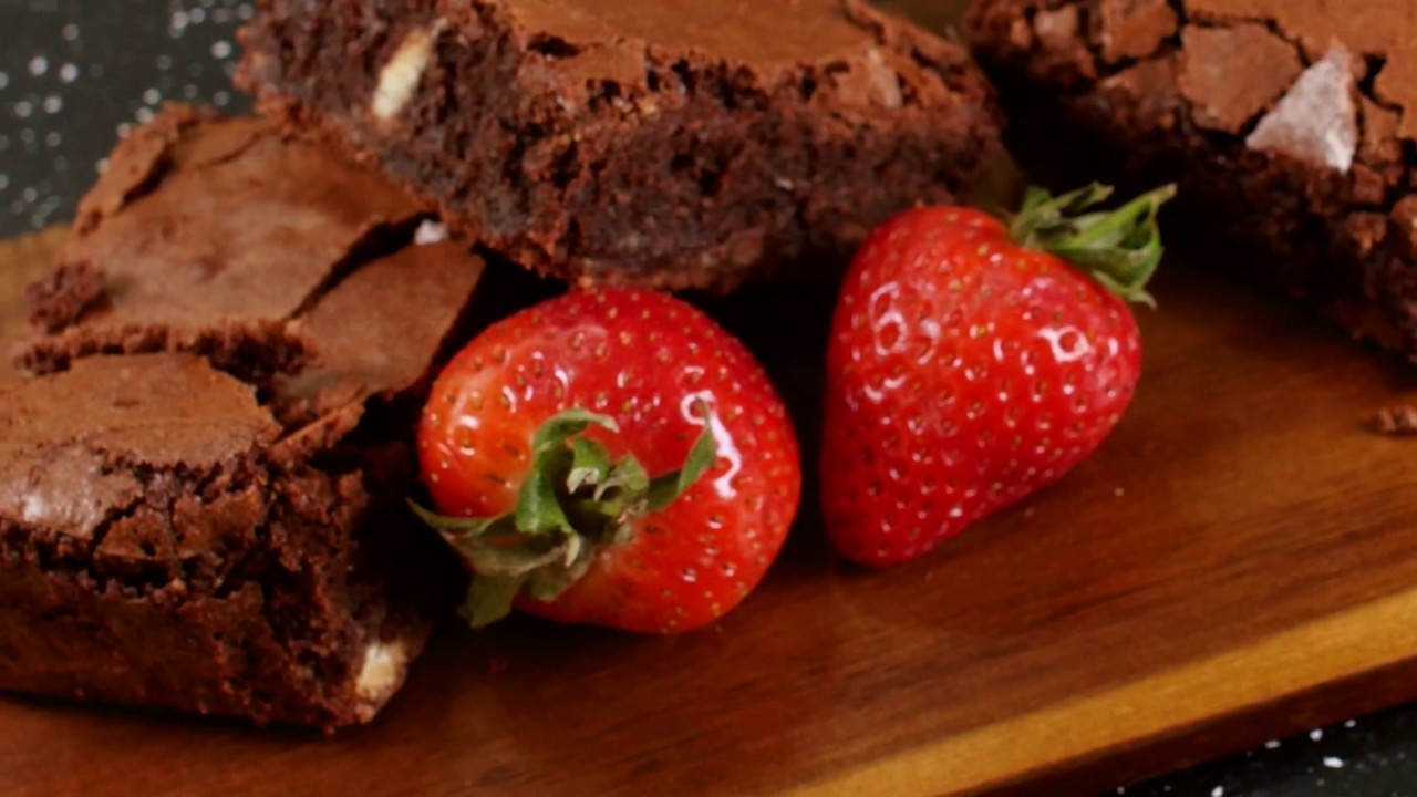 The WI Cookery School presents WI Cooks: Gluten Free Brownies - YouTube
