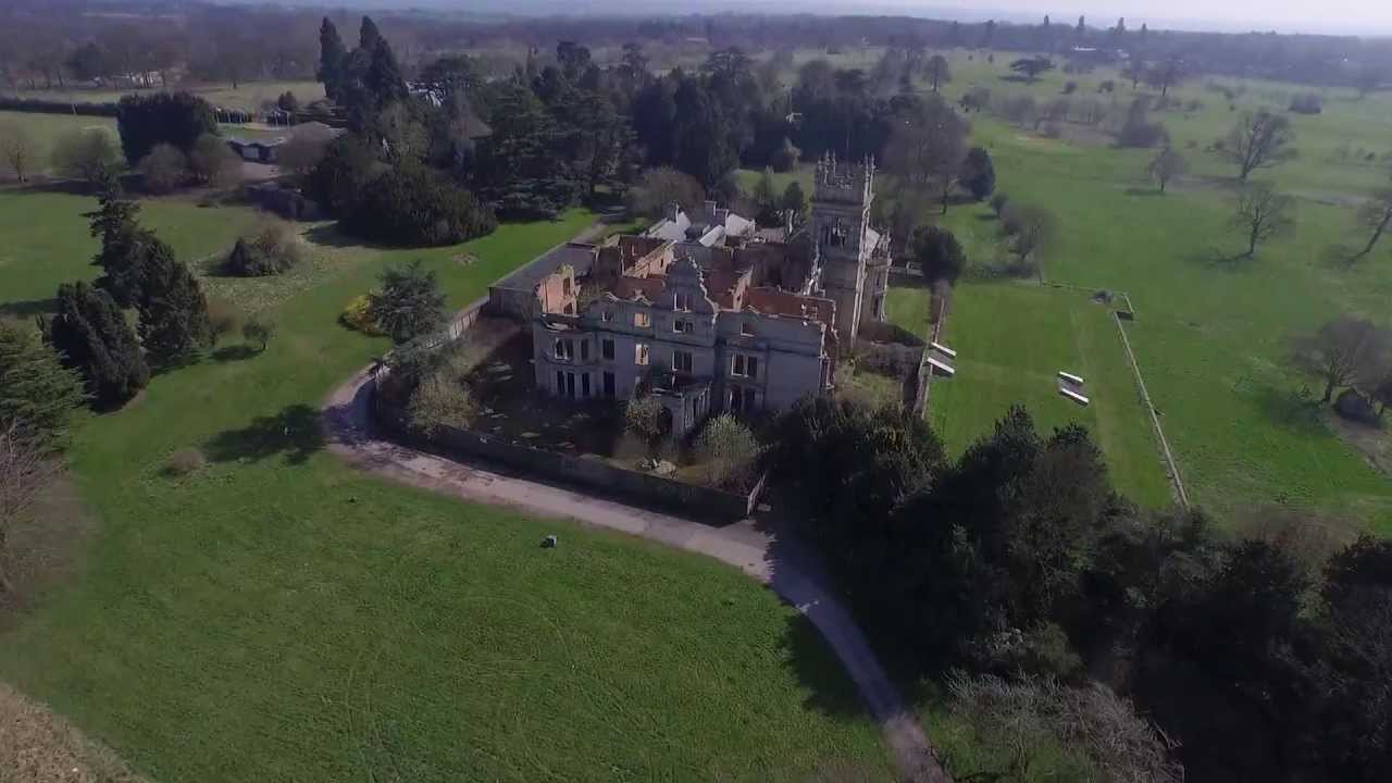 Fly Over Overstone Hall in Northampton - YouTube