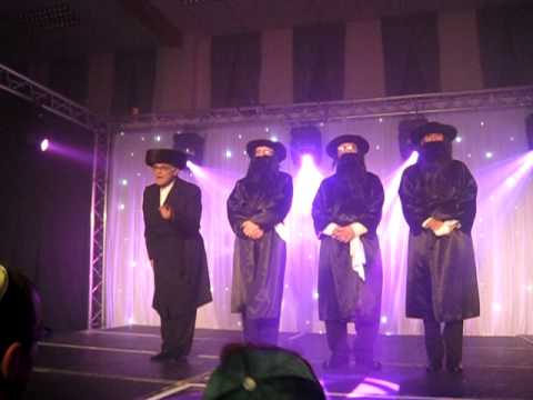 cyril baker in never on a shabbos - YouTube