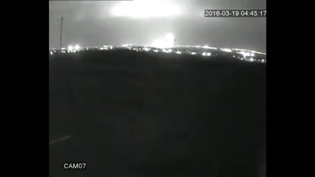 New Footage of Fly Dubai Flight 981 Stalling and Crashing - YouTube