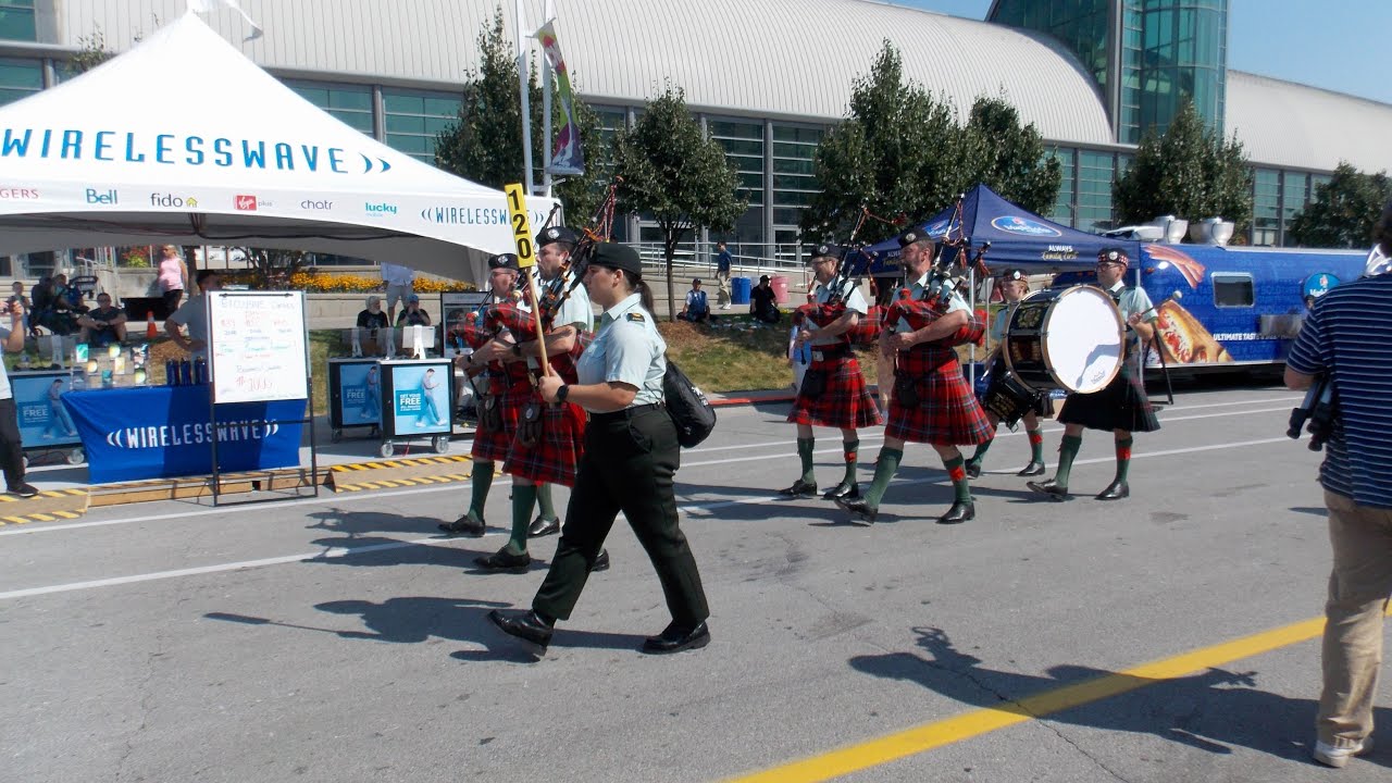 48th Highlanders of Canada Marching in the 2023 Warriors' Day Parade ...