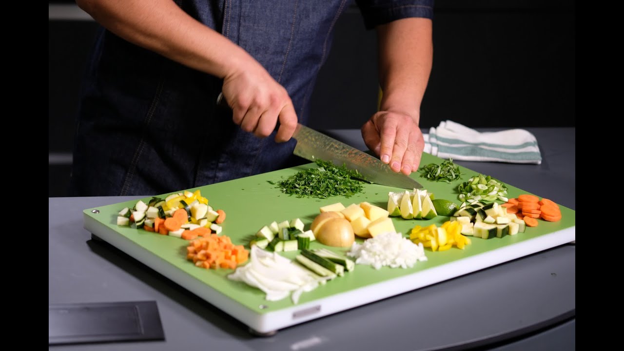 Tocatoare & Taieturi ( Cuts of vegetables) (episod 3) - YouTube