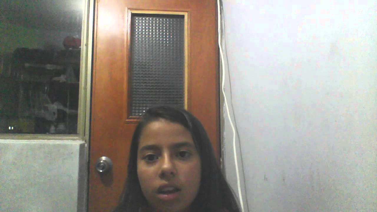 presentación personal speaking valentina moya riaño - YouTube
