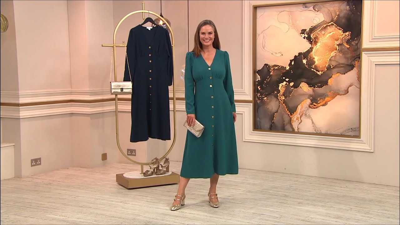 Deborah Ann Gaetano - Models Finery dress on @QVCUK 08/08/2025 - YouTube