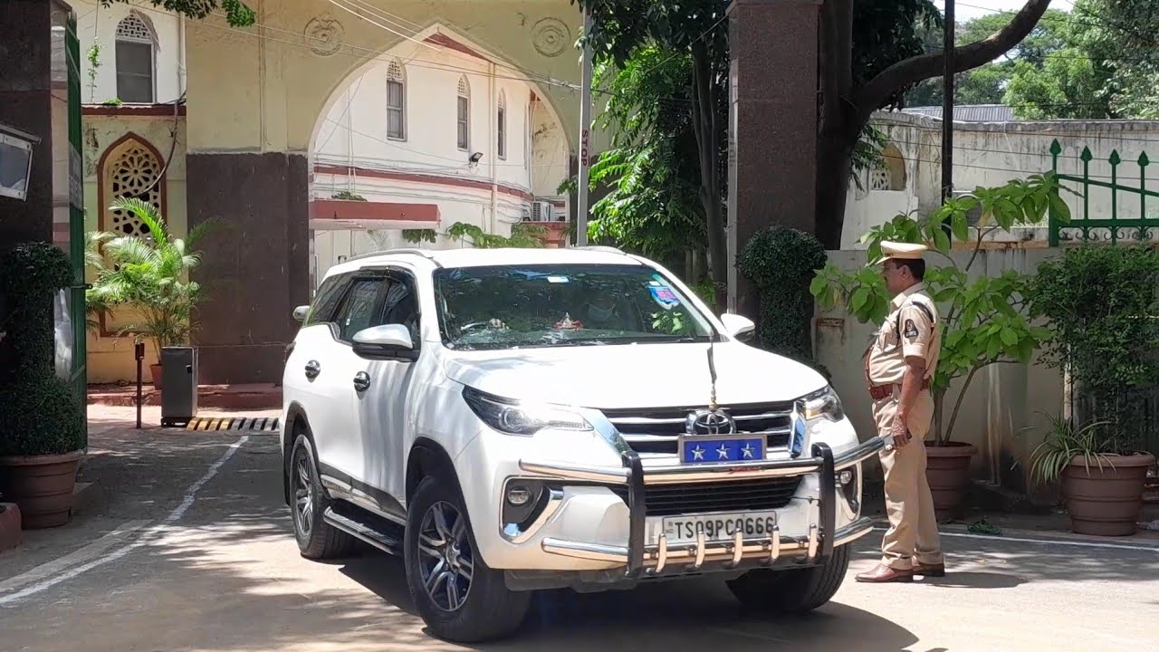 DGP(DIRECTOR GENERAL OF POLICE) CONVOY - YouTube