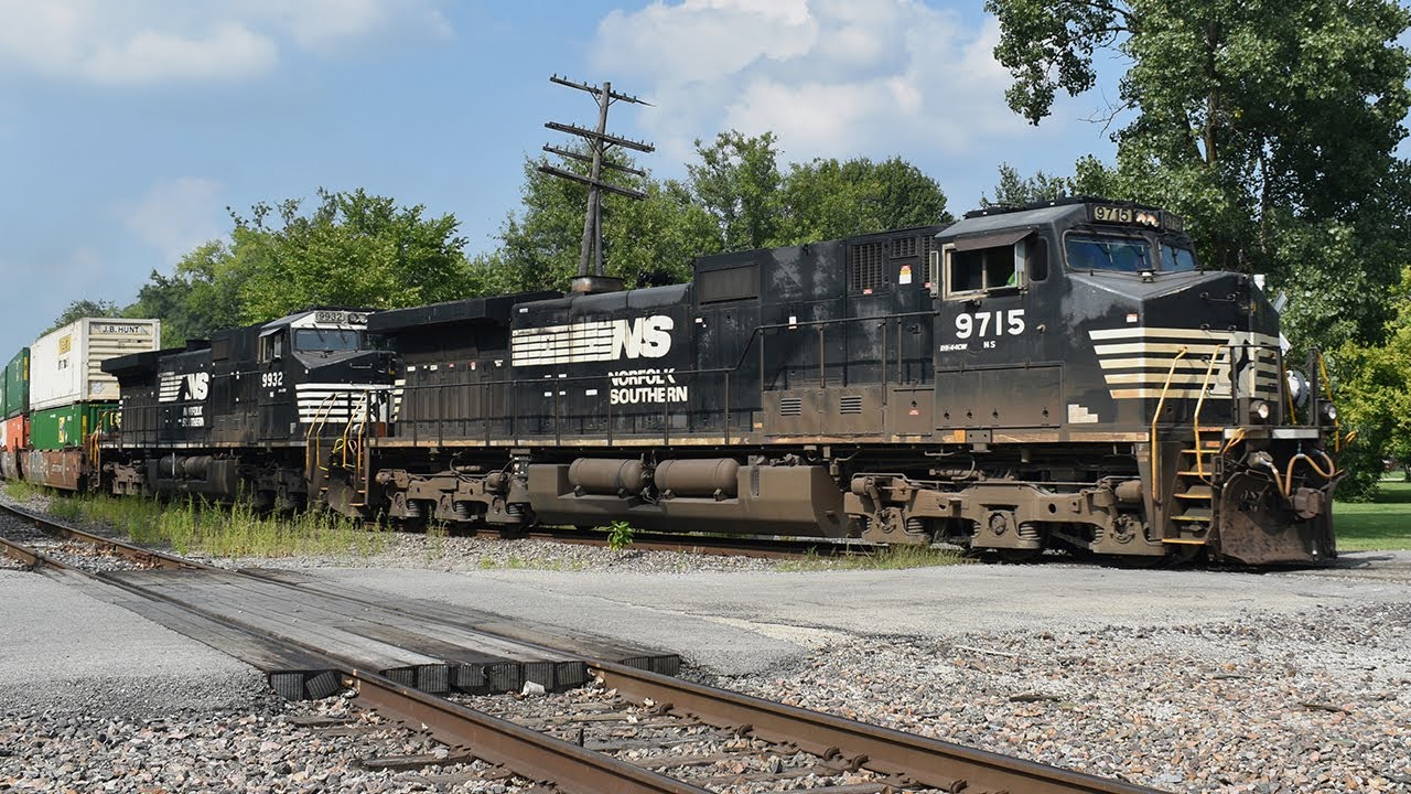 NS 9715 with Older NS Logo leads NS 219 - YouTube
