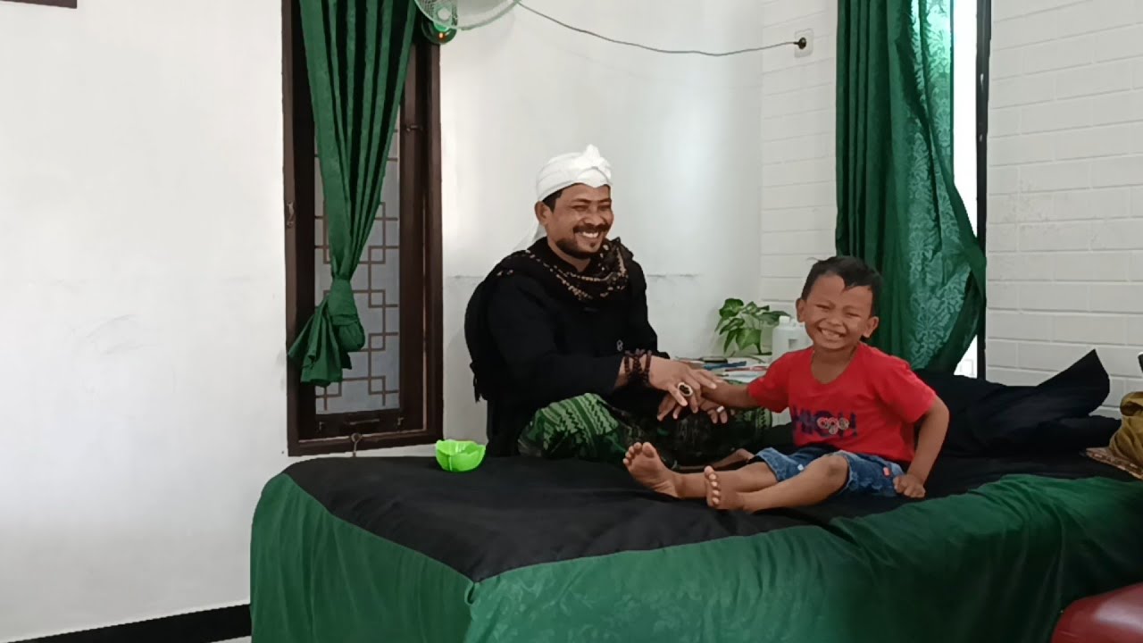 Ustad Nerapi Keponakan Yang Nakal Nya Minta Ampun😇 Youtube