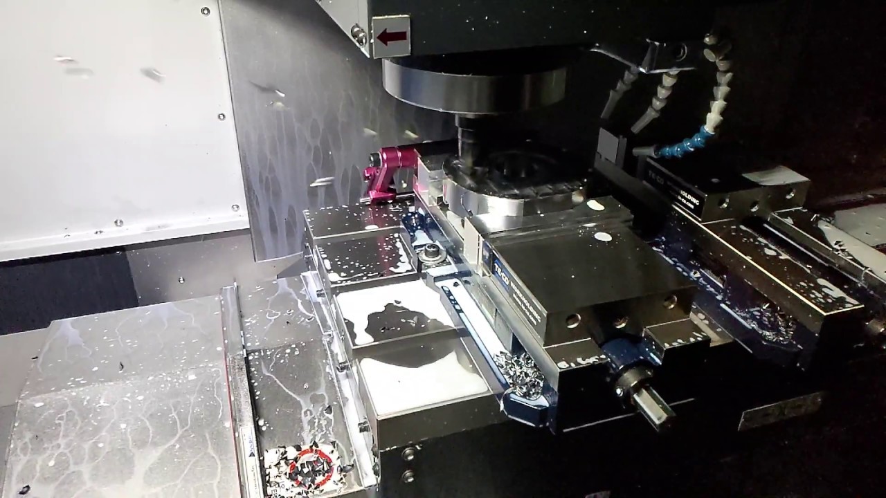 High speed steel cutting. Slow-mo Kennametal High-Feed cutter - YouTube