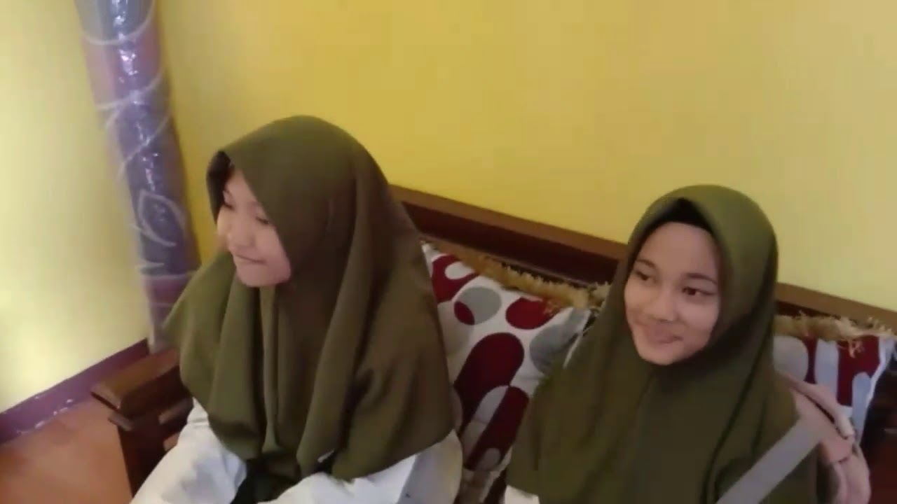 Dialogue: Greeting and leave taking by Hanifa, Asyah, Killa, Fatiyah - YouTube
