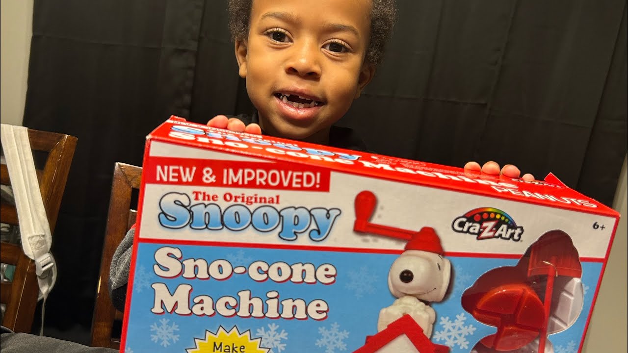 @Snoopy Sno-cone #machine with Ja, Jae & #daddy - YouTube