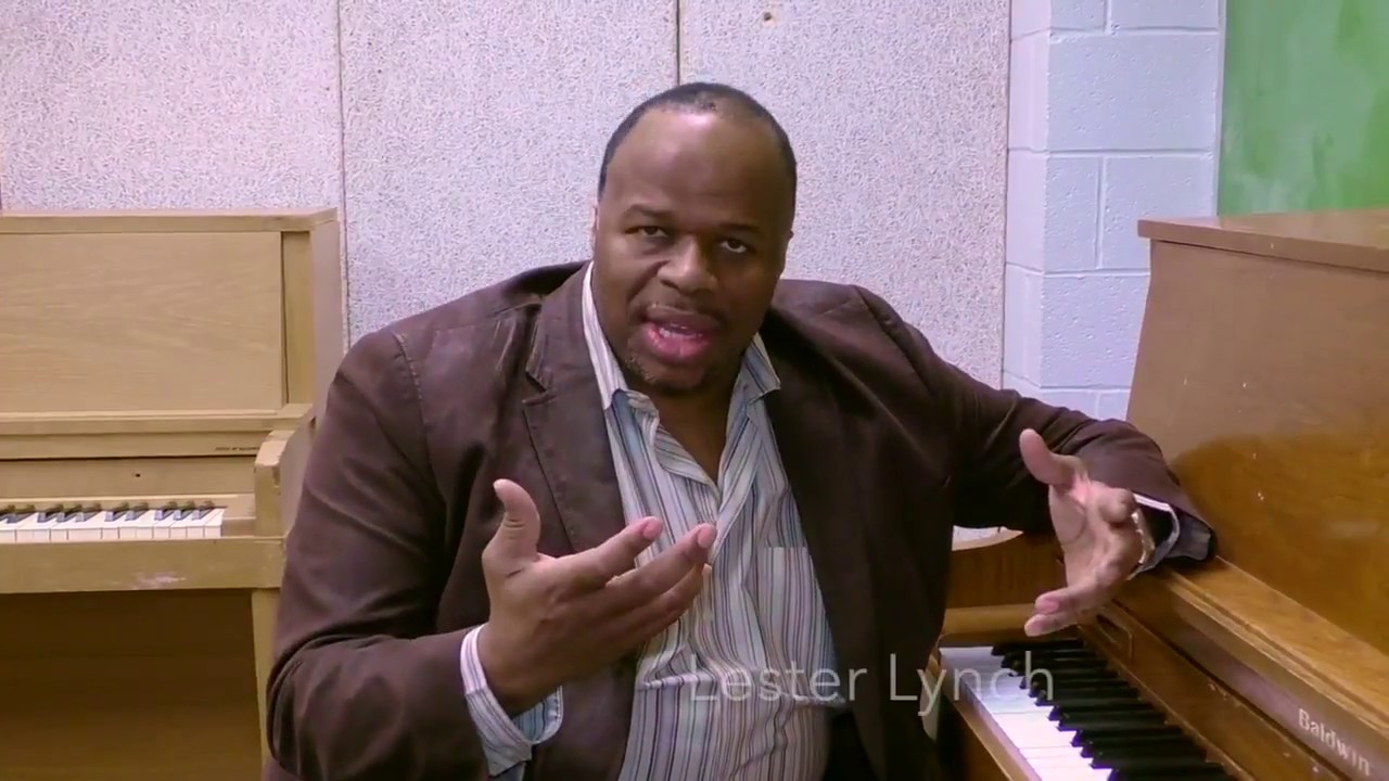 Opera singer Lester Lynch works with students at McKinley High School ...