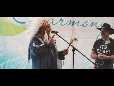 Health Harmony Expo Gold Coast Jida Gulpilil - Meets Bobby Running Fox ...