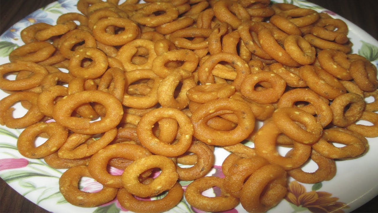 Chegodilu Recipe | How to Make Crispy Chakodi | Rice Flour Ring Murukku ...