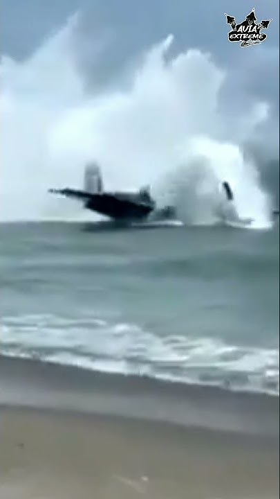Air show pilot makes emergency landing in the sea off Cocoa Beach, Florida. - YouTube