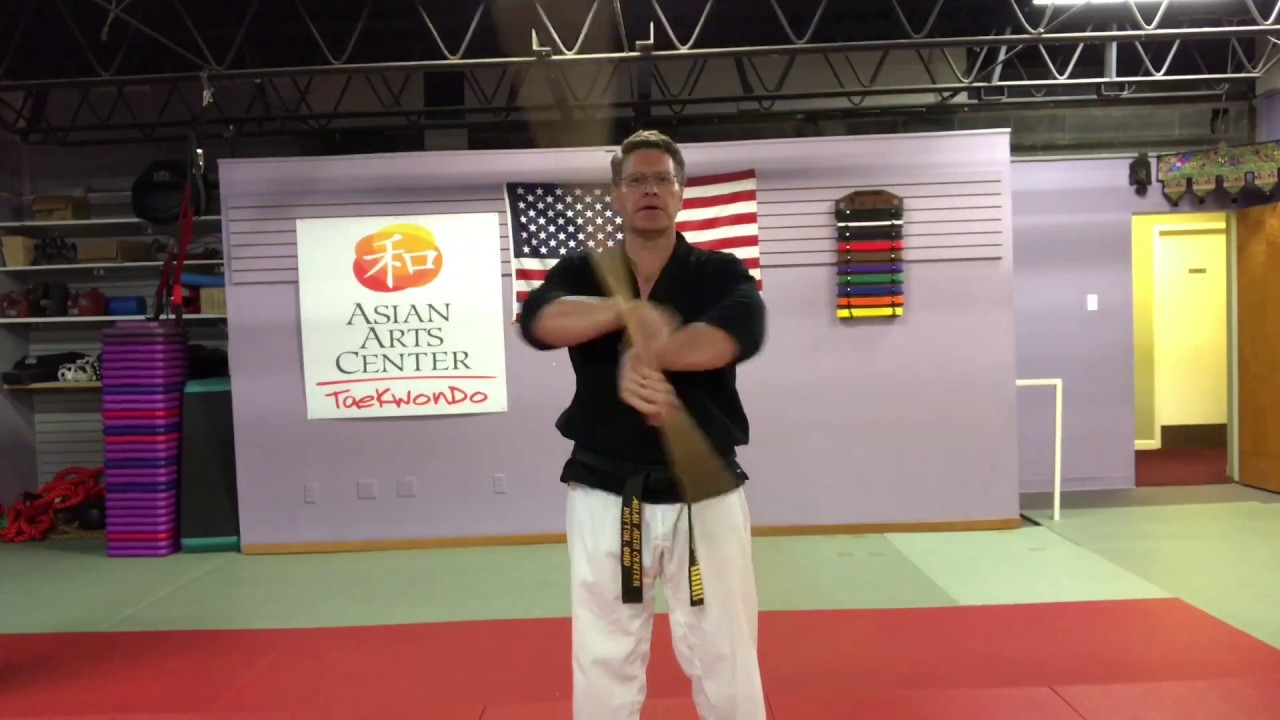 Mastering the Bo Staff: Essential Techniques for Beginners - YouTube