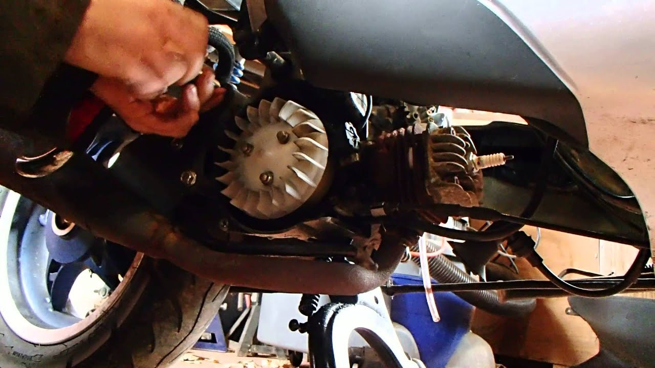 vento triton tear down start 49cc scooter part 4 of 6 - YouTube