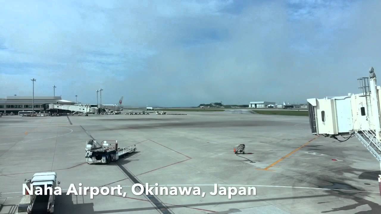 Naha Airport, Okinawa, Japan (time-lapse) / ANA - YouTube