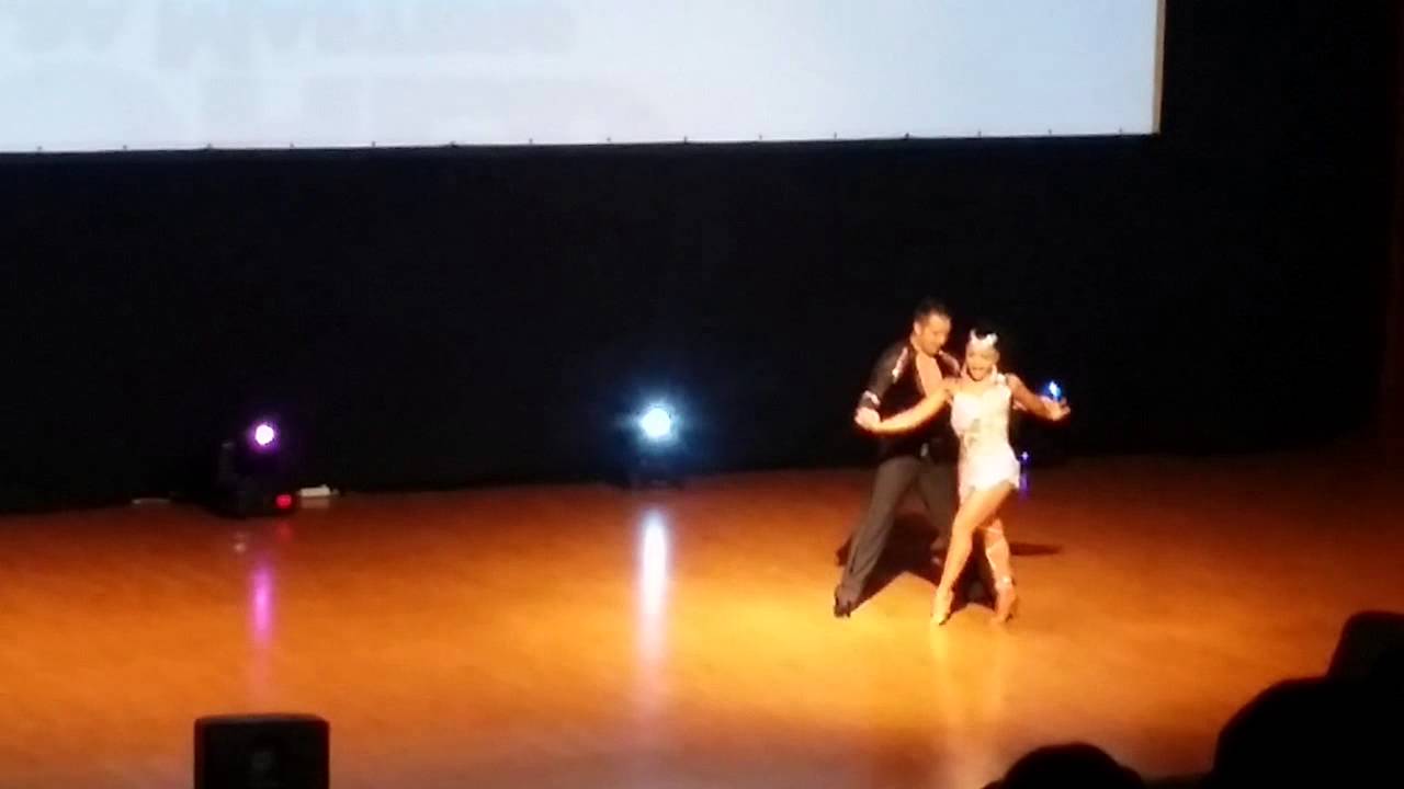 Salsa word 2015 -1er lugar Luis y Alba - YouTube
