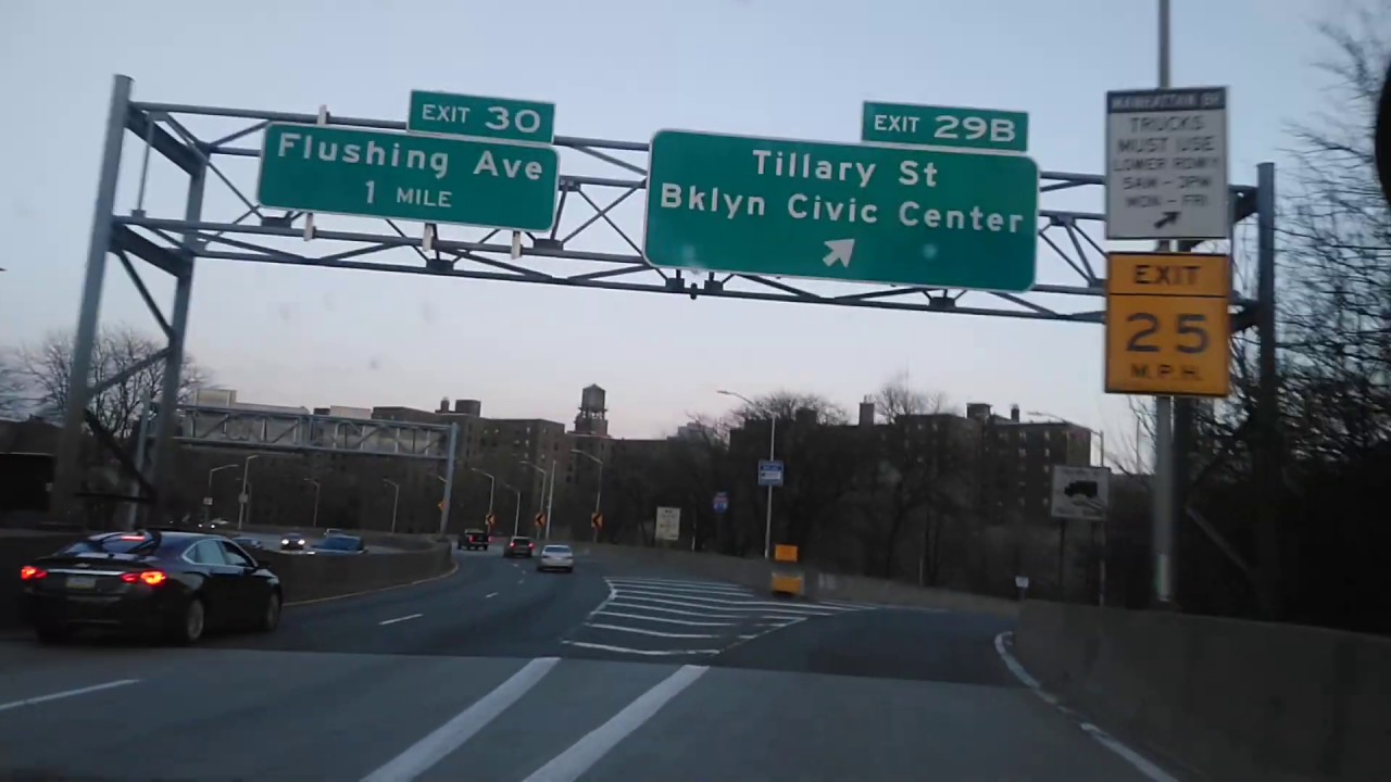 Driving on the BQE from the 38 Street exit to Manhattan Bridge exit in ...