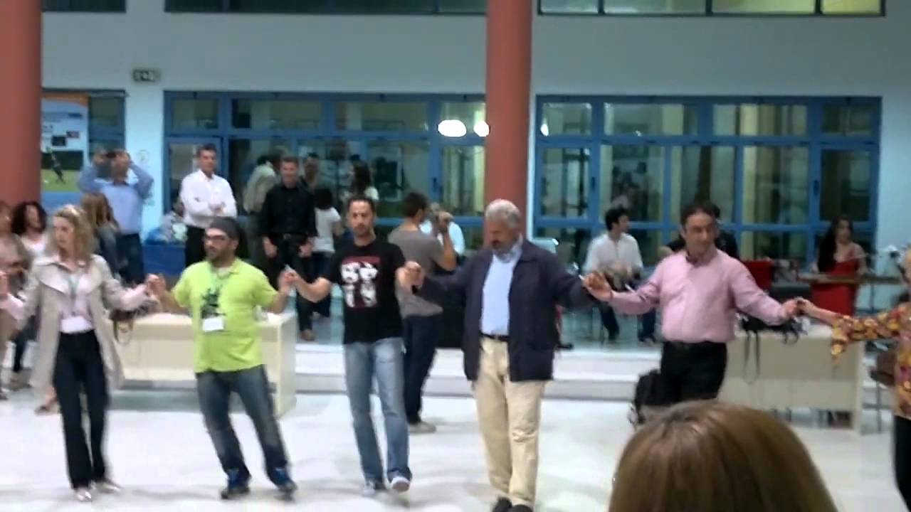 ΣΥΝΑΝΤΗΣΗ ΑΠΟΦΟΙΤΩΝ 1992 ΤΕΦΑΑ ΚΟΜΟΤΗΝΗΣ - YouTube