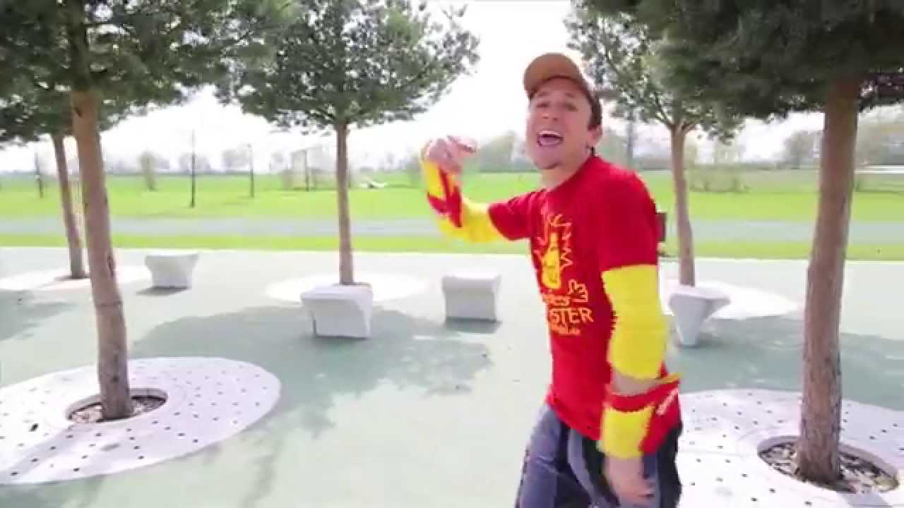 DONIKKL Outtake Videodreh "Sprechen mit den Händen" ♫ Kindermusik ...