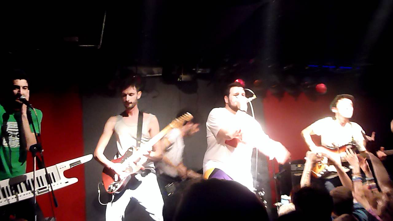 Red Summer Tape - Saturday Night Girl (live @ Moscow) - YouTube