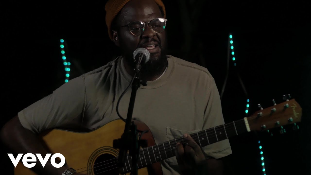 Yahsha Elishua - Love Them from a Distance | Official Music Video - YouTube