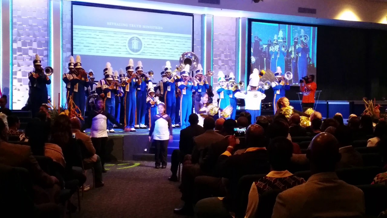 Mighty Marching Lions RTM show - YouTube