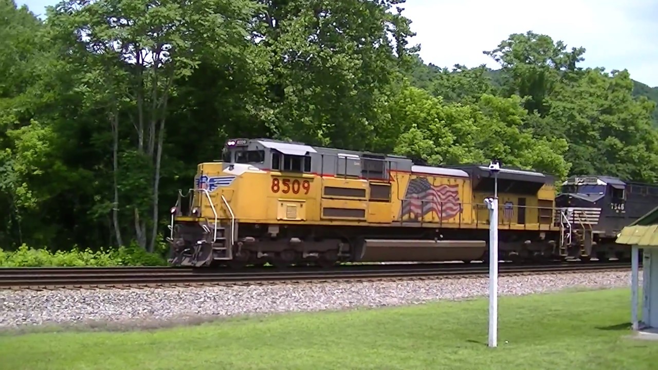 UP Leads NS 823 - YouTube