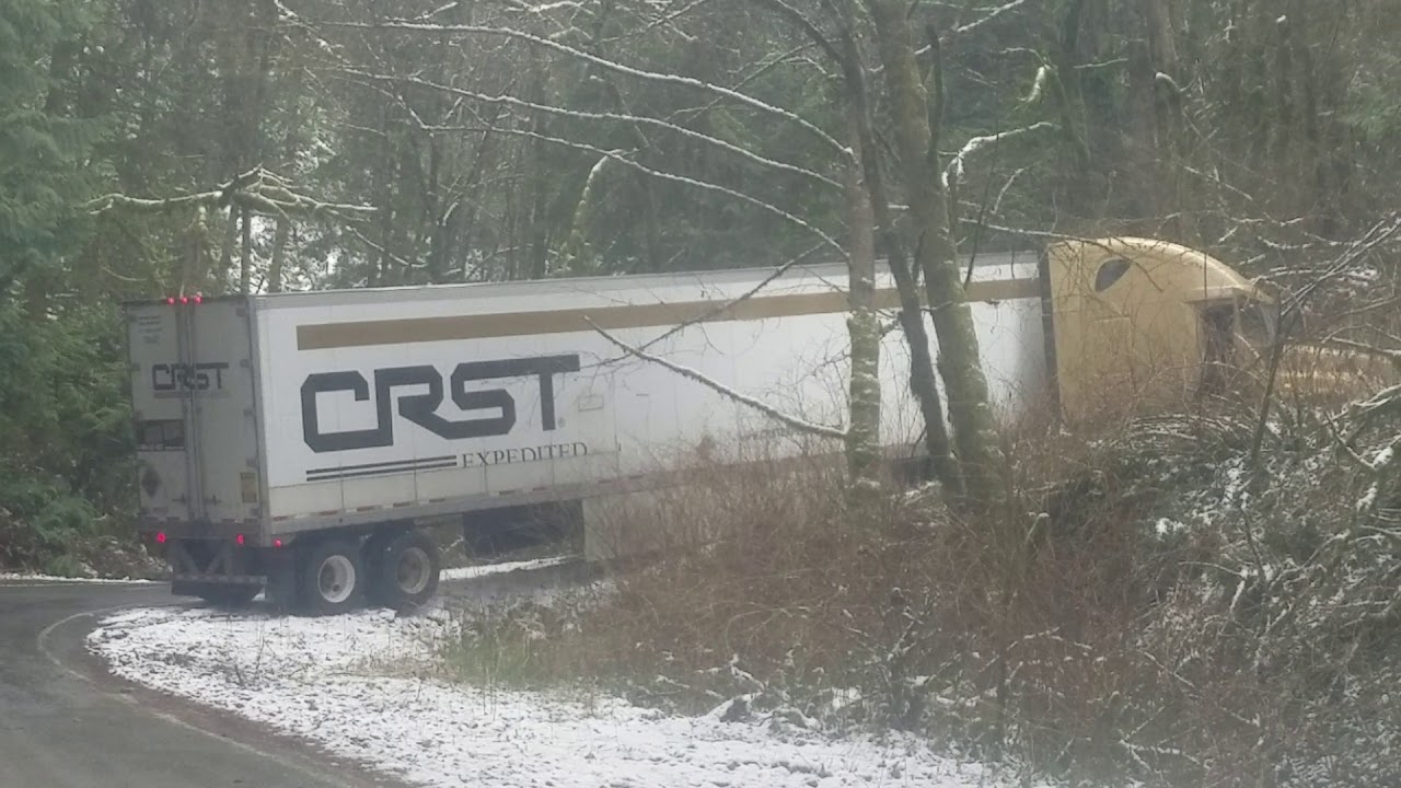 Semi Truck Mountain Road FAIL - YouTube