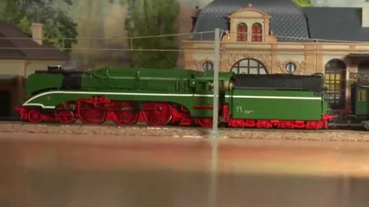 Baureihe 18 Roco ( BR 18 201 DR ) 2/5 - YouTube