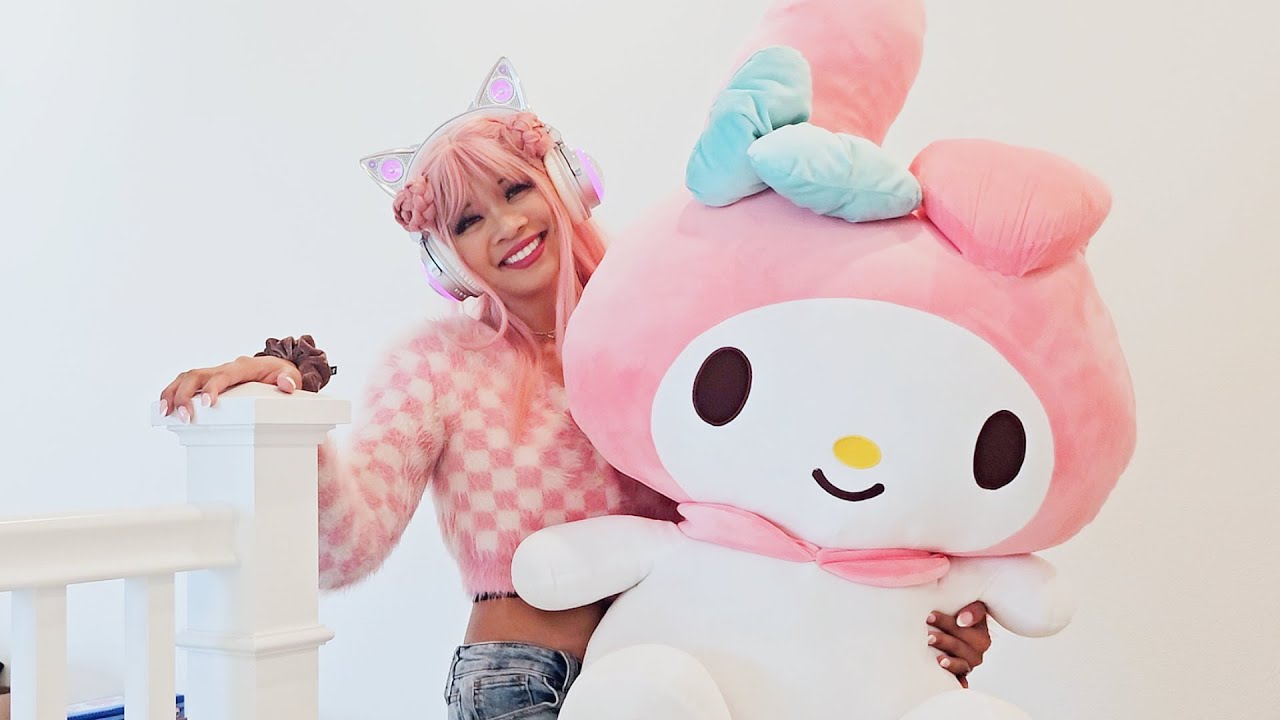 SUGARSTAR'S NEW HOUSE TOUR! #housetour #sanrio #vlog - YouTube