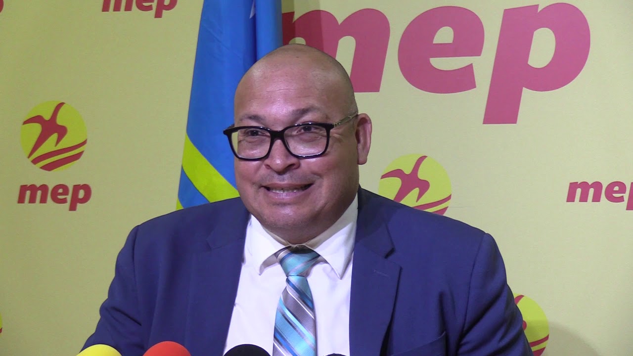 Parlamentario Edgar Vrolijk ta lamenta cu oposicion no ta duna ...