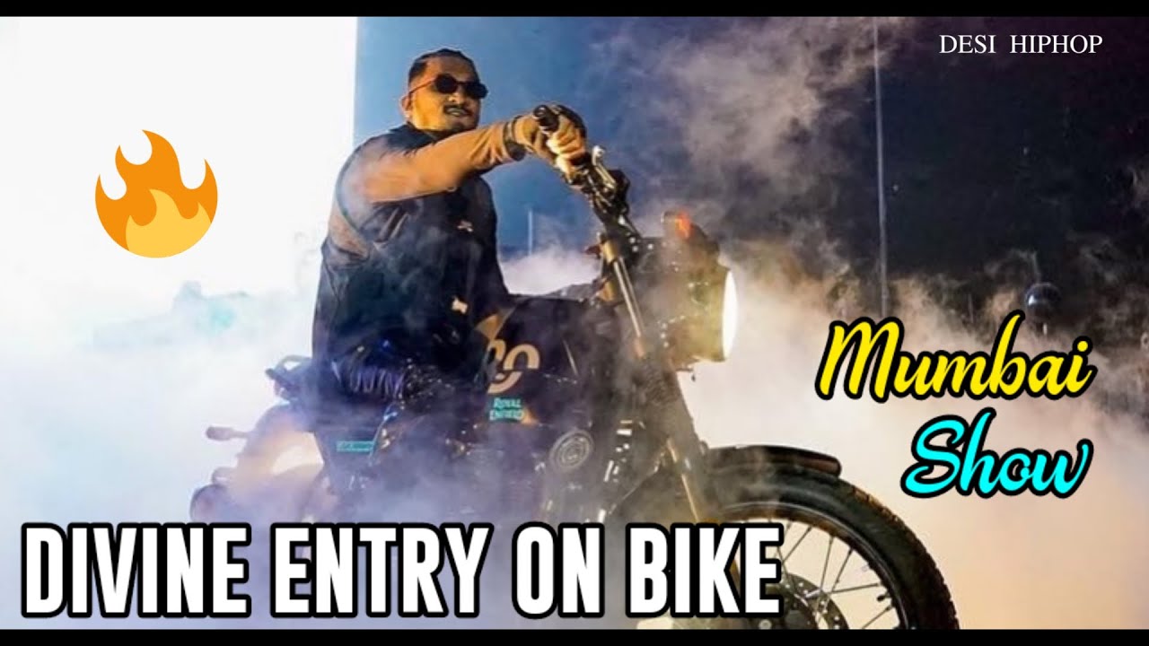 DIVINE ENTRY ON BIKE 🏍️👑 || DIVINE SHOW IN MUMBAI || DIVINE ALBUM SHOW ...
