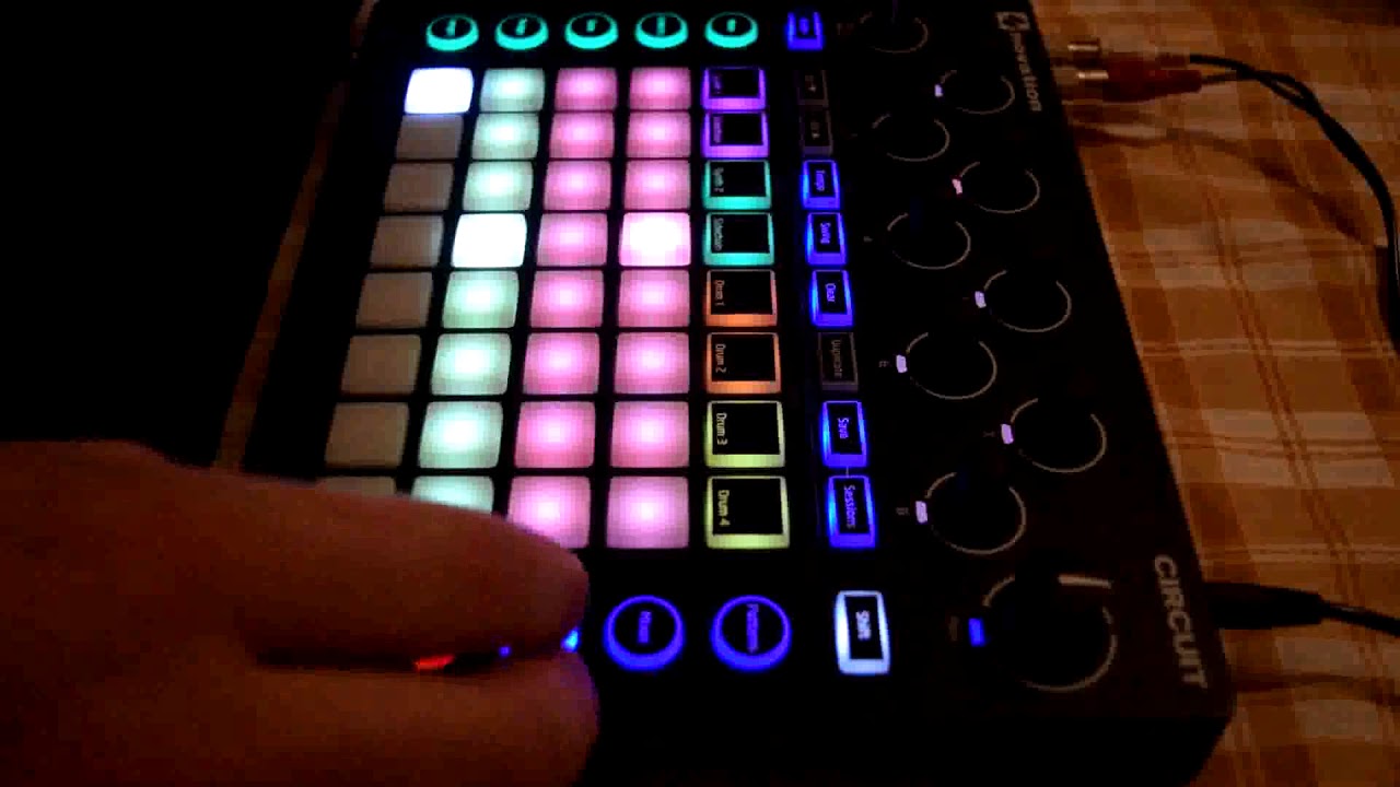 Novation Circuit - Mini EDM JAM - YouTube