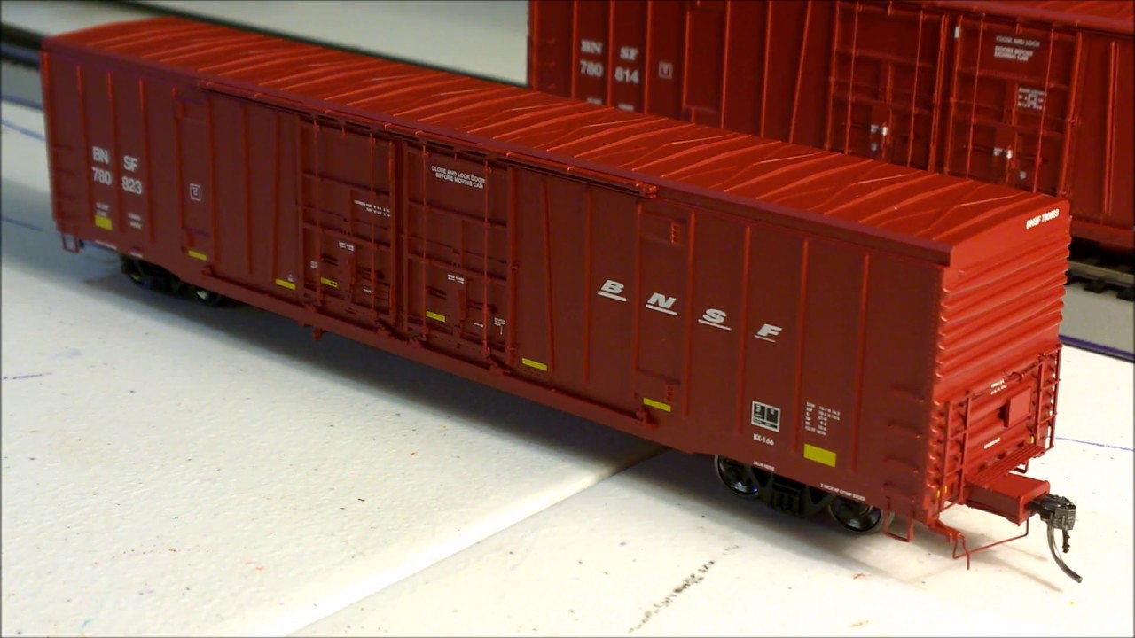 BLMA BX-166 Beer Box car review (BNSF cars) - YouTube