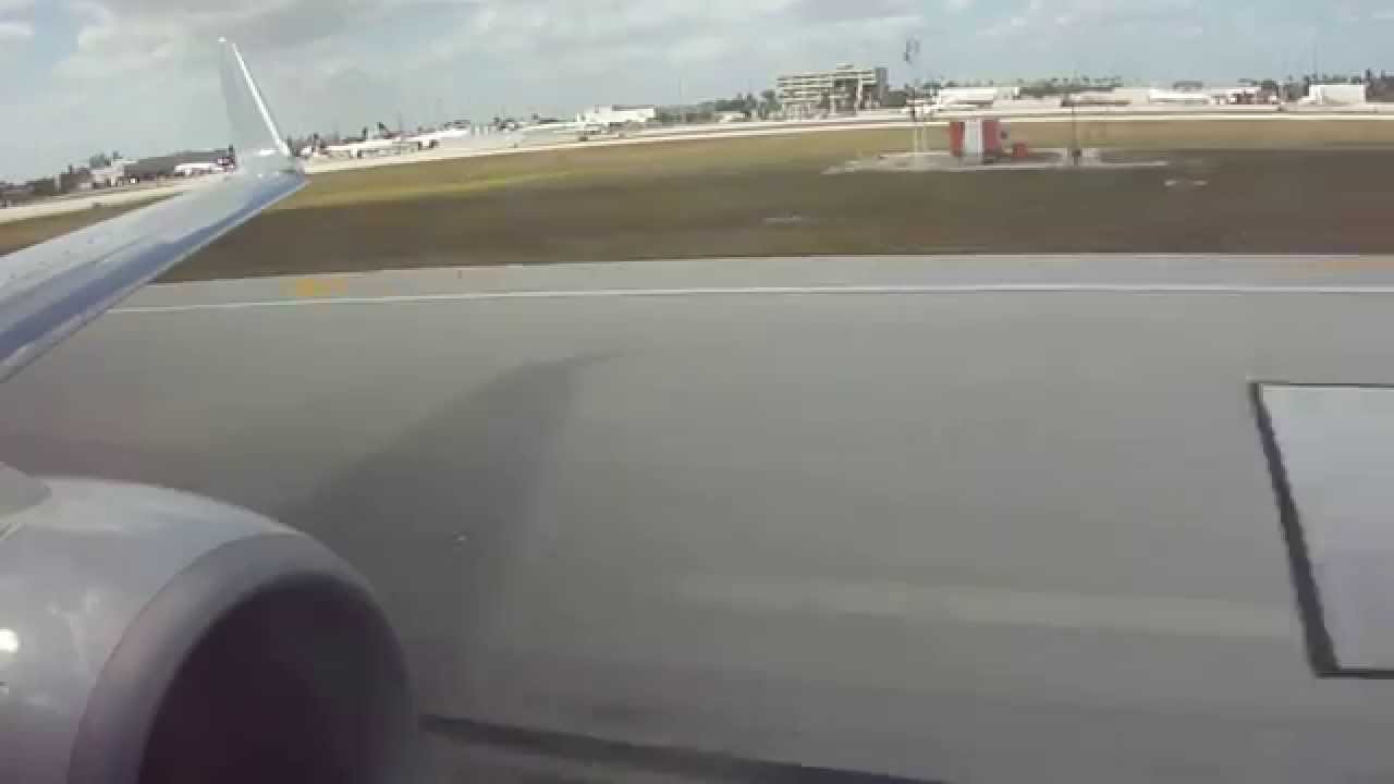American Airlines Take Off MIA Miami - LGA La Guardia New York B737-800 ...
