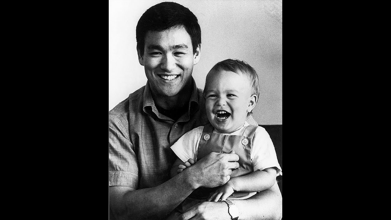 Tom Bleecker recalls great times with Brandon Lee - YouTube