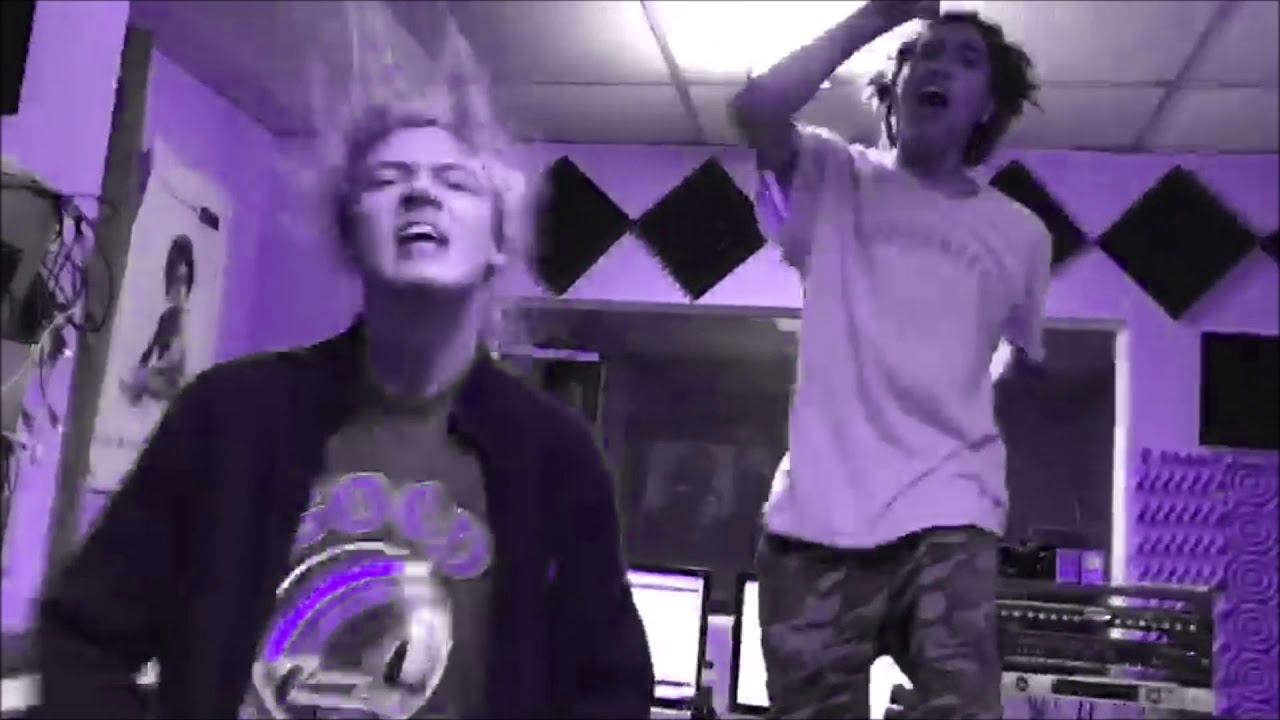 Dolan Facemaster - BTGB (prod. ICYTWAT) (OfficIal Video) - YouTube