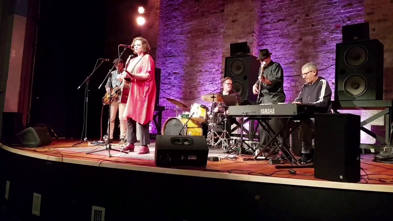 "One Year" live at The Vic, Toni Swain - YouTube