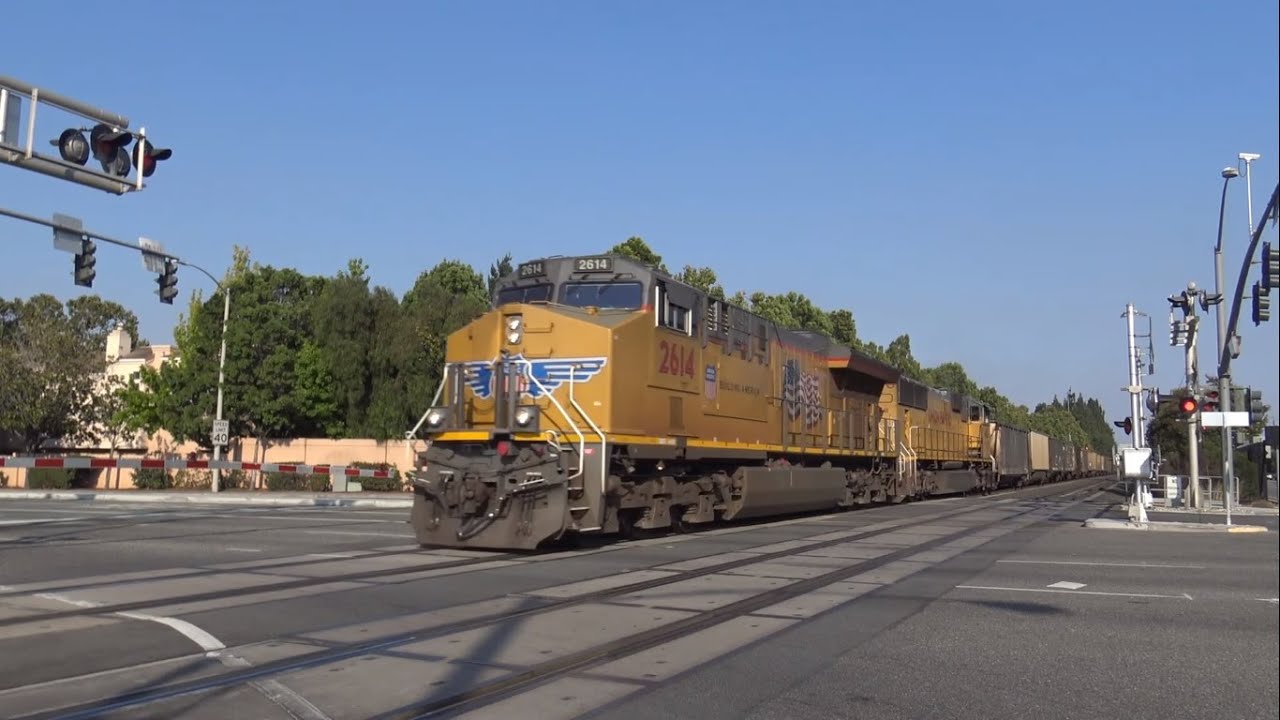Dirt Train at Alviso and Mary Ave - YouTube